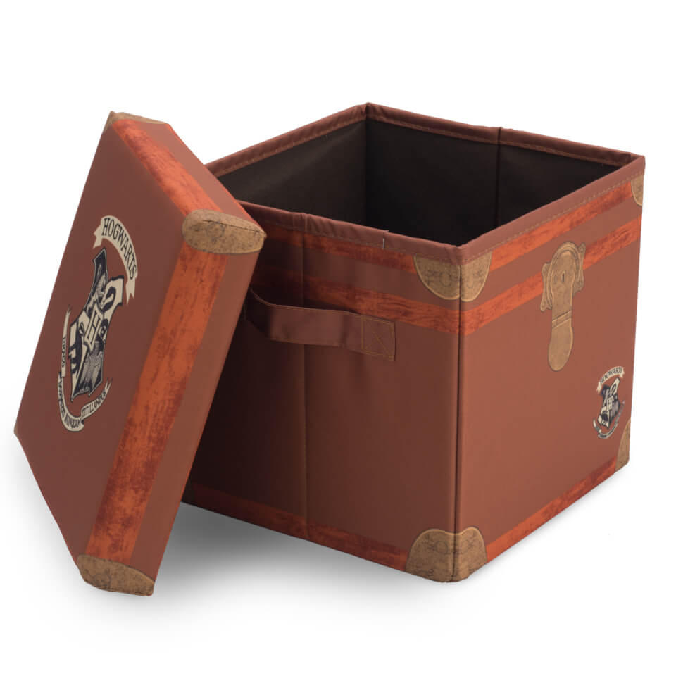 Exclusive Harry Potter Hogwarts Storage Chest with Lid Traditional ...